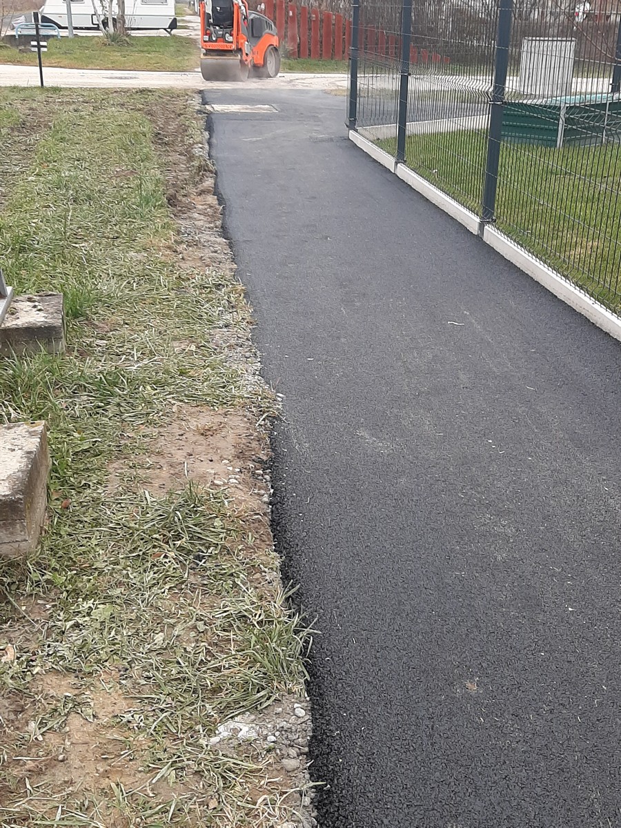 MFP-UHJ/2024 – Szabadi úti járda felújítása – 2024 – Nagybajcs Önkormányzat